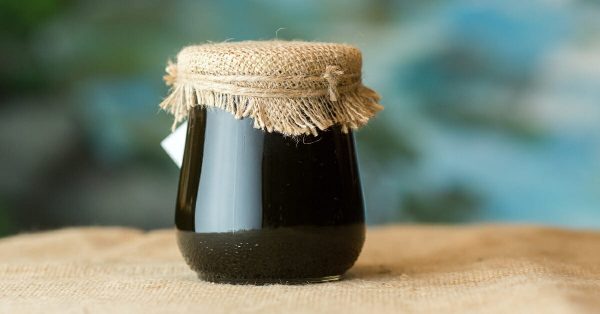 5 Incredibly Powerful Buckwheat Honey Benefits & Uses