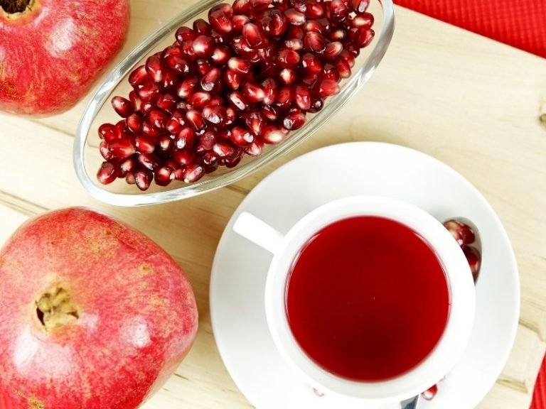 11 Pomegranate Tea Benefits That Make It Really Powerful